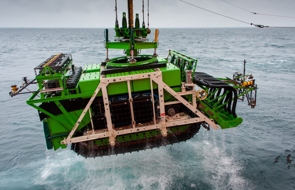 Deep-Sea ROV Mounted Niskin Arrays contribute to sediment plume ...